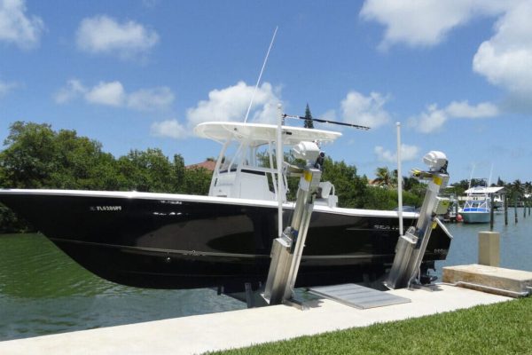 Elevator Boat Lift | Extreme-Range Fixed Boat Lift