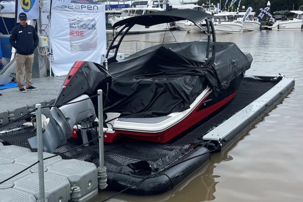 The SeaPen | Advanced Dry-Docking Technology